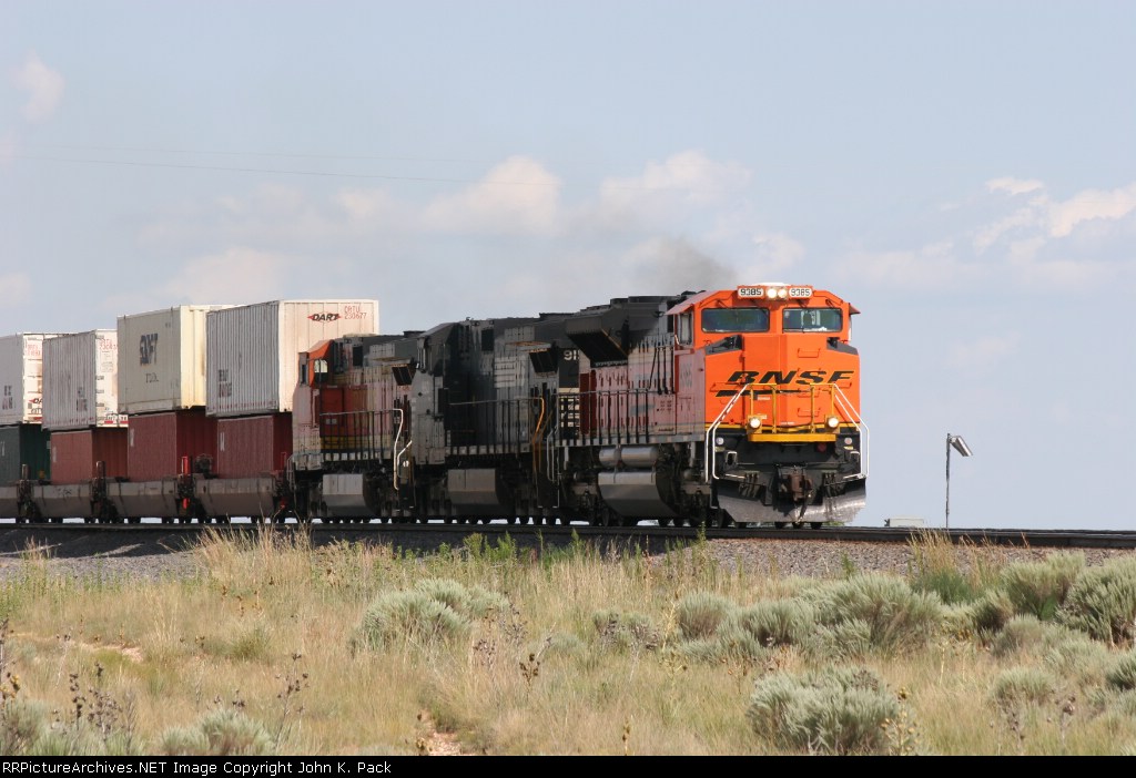 BNSF 9385